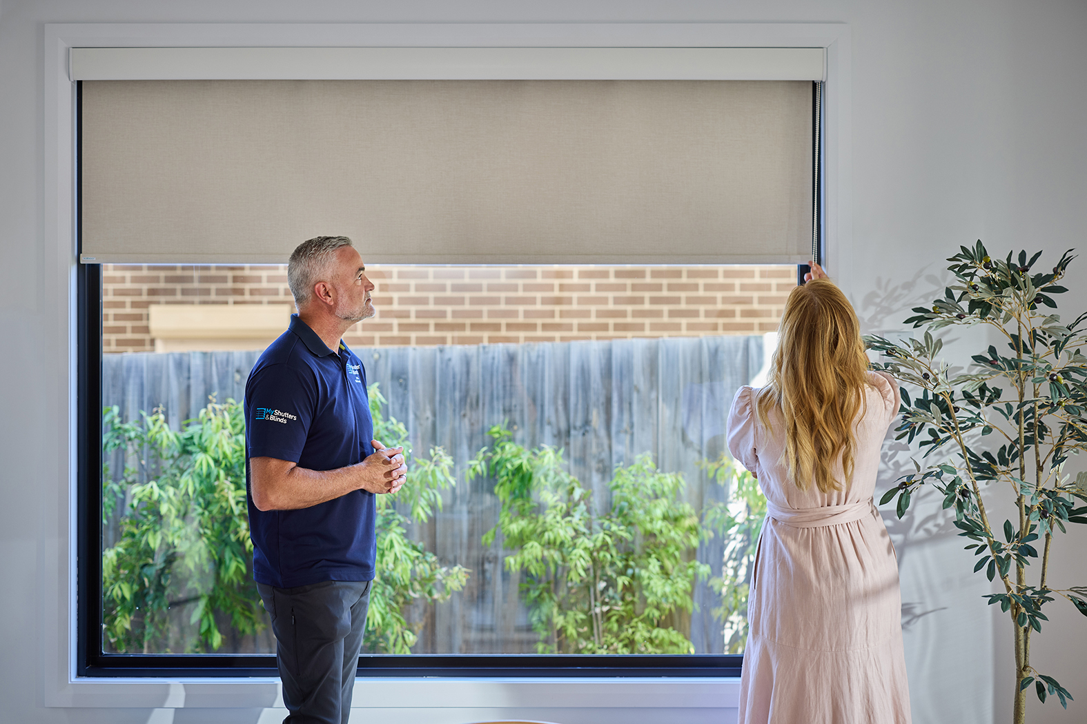 Soluna Roller Shades SmartRelease | NORMAN